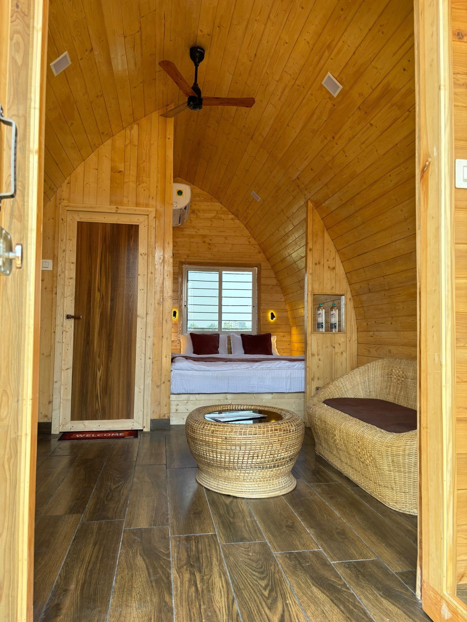 Luxury lawn View Wooden Cottage – Buru Resort