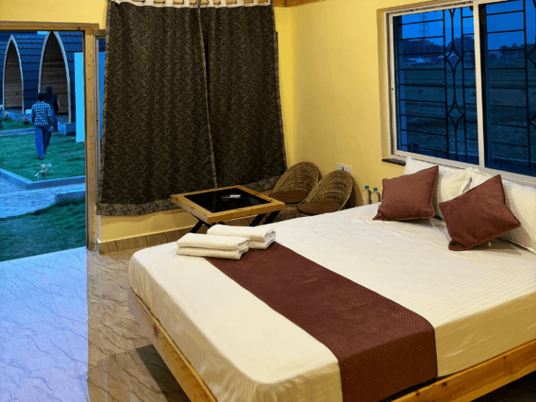 Deluxe Luxury Cottage – Buru Resort